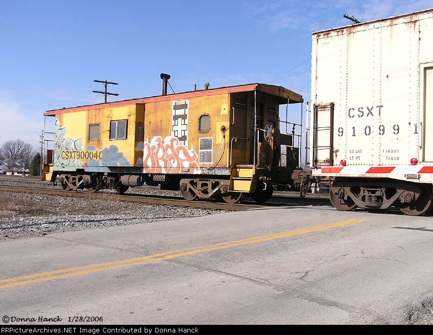 CSXT 900040 Caboose